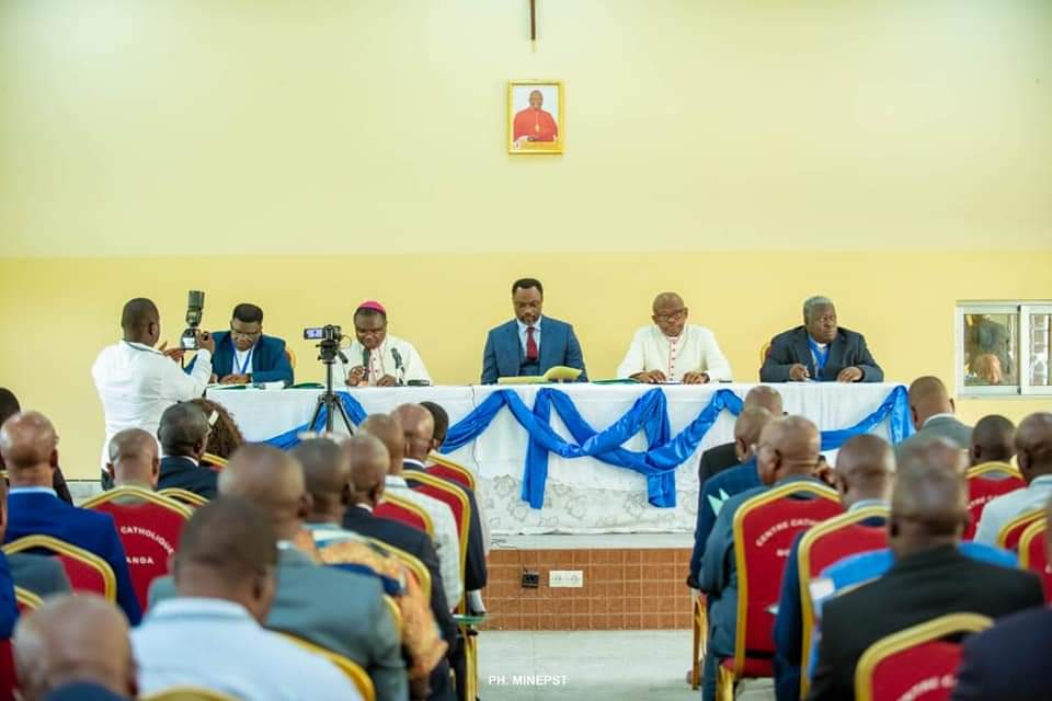 RDC-EPST:L' infatigable Père de la gratuité en concertation avec tous ...