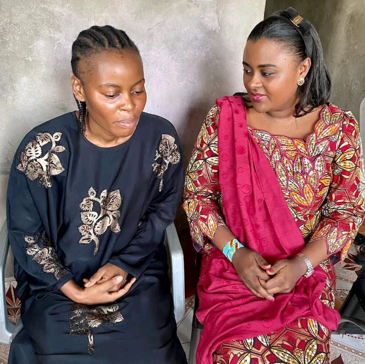 RDC-Société : Visite de la Sénatrice Francine Muyumba à la veuve et les enfants Ntumba - 24 ...